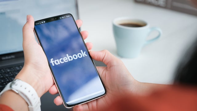 Strafe für Meta: Daten von mehr als 500 Millionen Facebook-Nutzern ...