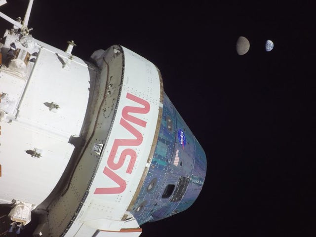 Neue Wiedereintrittstechnik: Orion „springt“ wie ein Stein über die ...