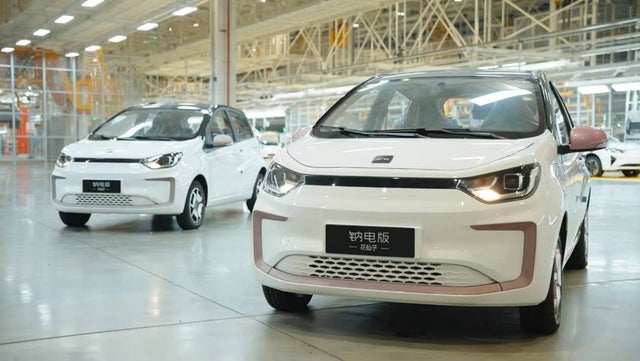 VW-Partner Jac bringt erstes E-Auto mit Natrium-Ionen-Batterie auf den ...