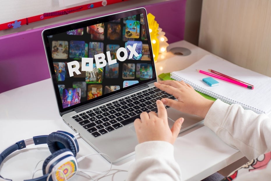 Roblox: Neue KI-Chat-Funktion soll Beschimpfungen freundlicher ...
