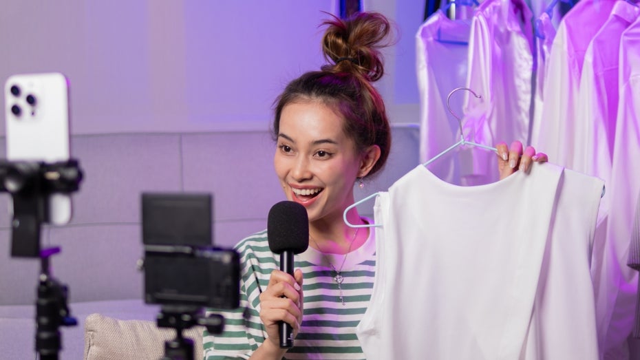 Bis zu 1.200 Euro pro Jahr: Wie Influencer das Kaufverhalten von ...